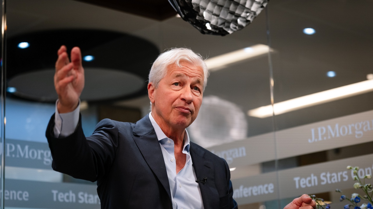 Verity - Dimon Warns of 2026 Recession Risk Amid AI Bubble Concerns