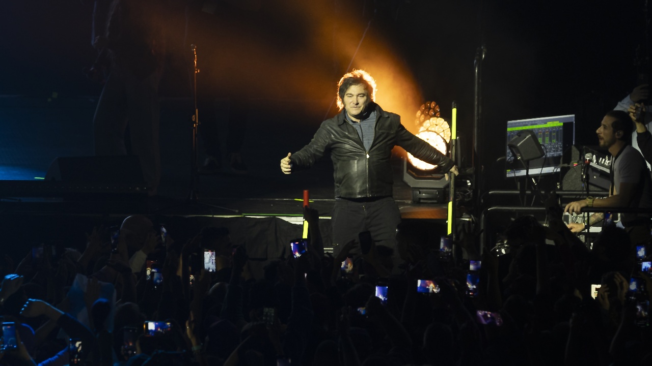 Verity - Milei Unveils 'Make Argentina Great Again' Plan, Faces ...