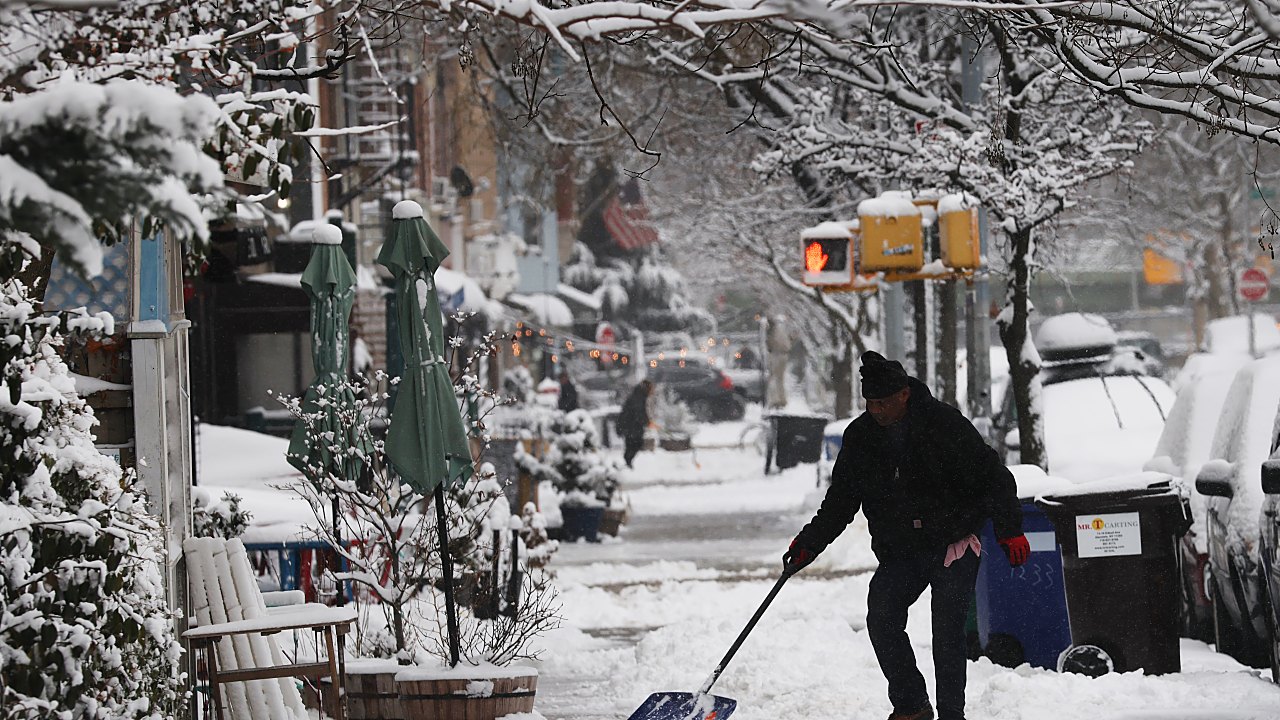 Verity - 'Bomb Cyclone' Hits US With Blizzards, 350K Power Outages