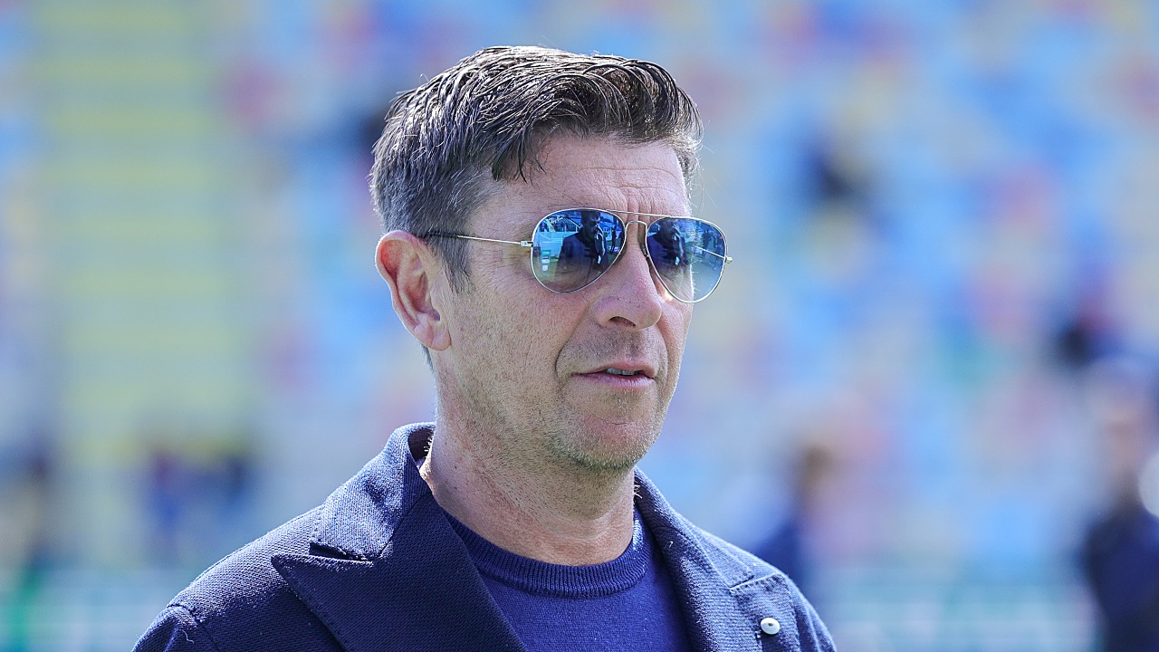 Verity - Soccer: Italian Referee Chief Suspended in Fraud Probe